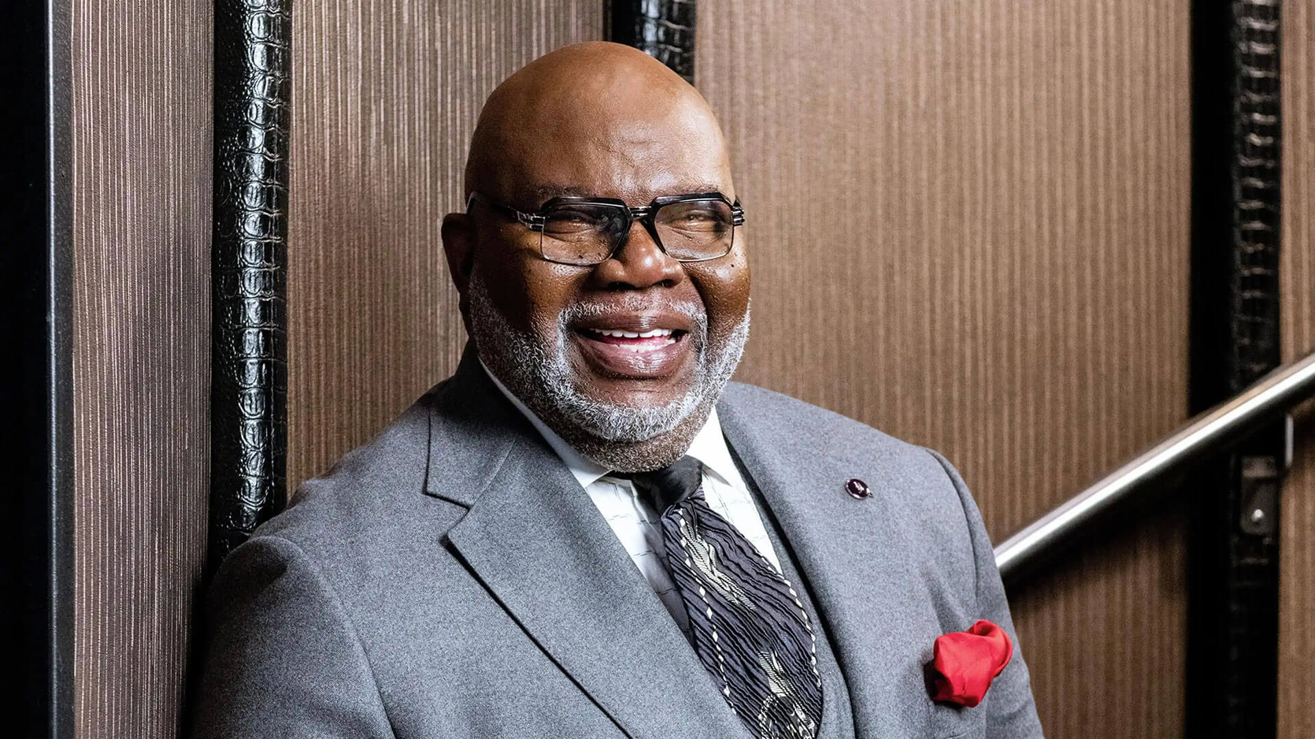 Did Bishop TD Jakes suffer stroke?